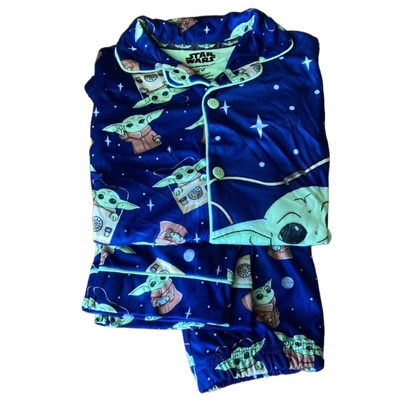 Star Wars | Pajamas | Star Wars Yoda Mandalorian Pajamas | Poshmark